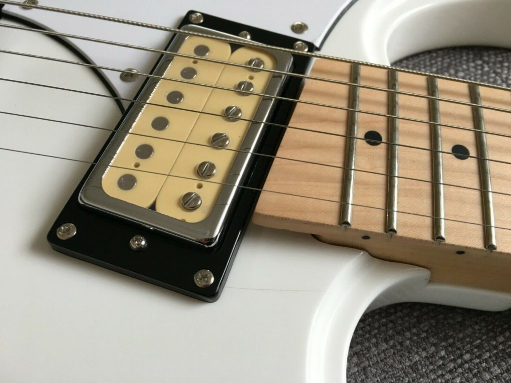 Eastwood Hi Flier Phase 4 Left Handed Kurt Cobain Nirvana Heart Shaped ...