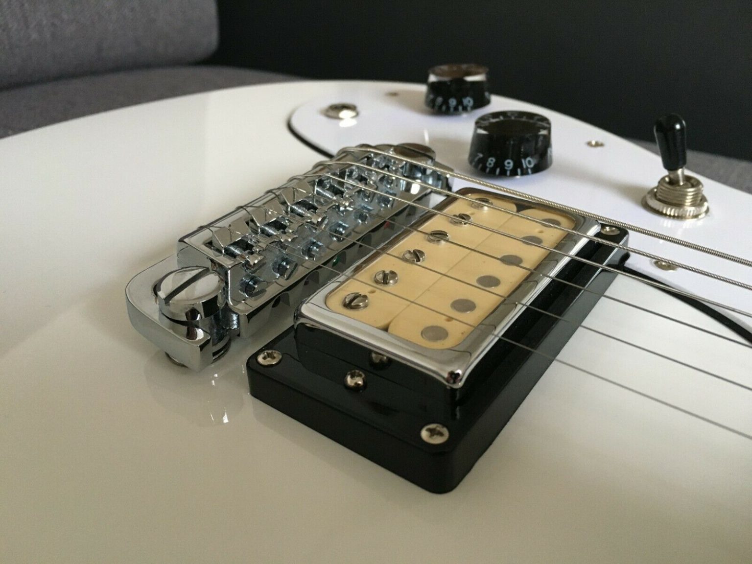 Eastwood Hi Flier Phase 4 Left Handed Kurt Cobain Nirvana Heart Shaped ...