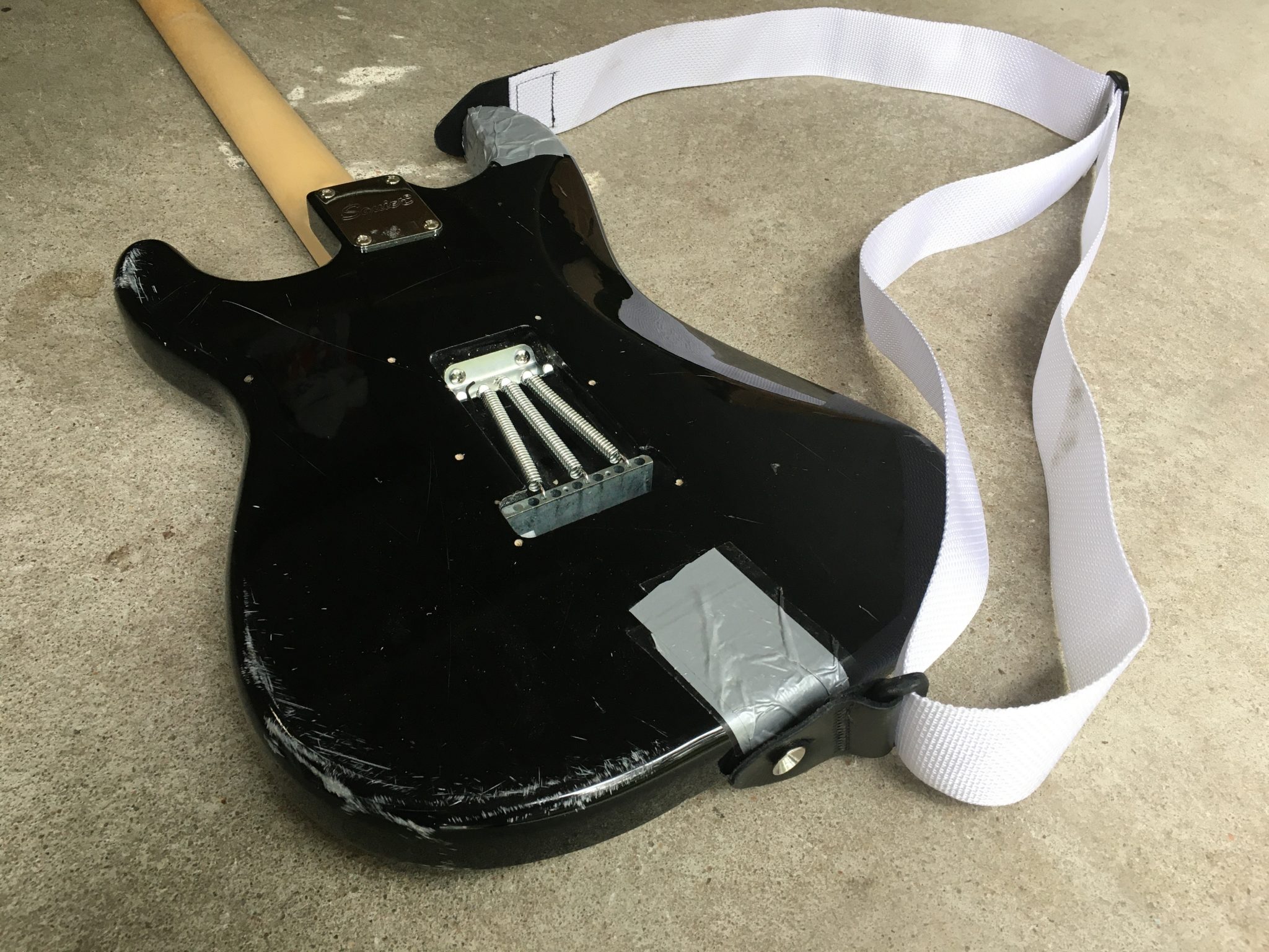 Kurt Cobain Vandalism Strat NIRVANA Live at the PARAMOUNT in Seattle ...