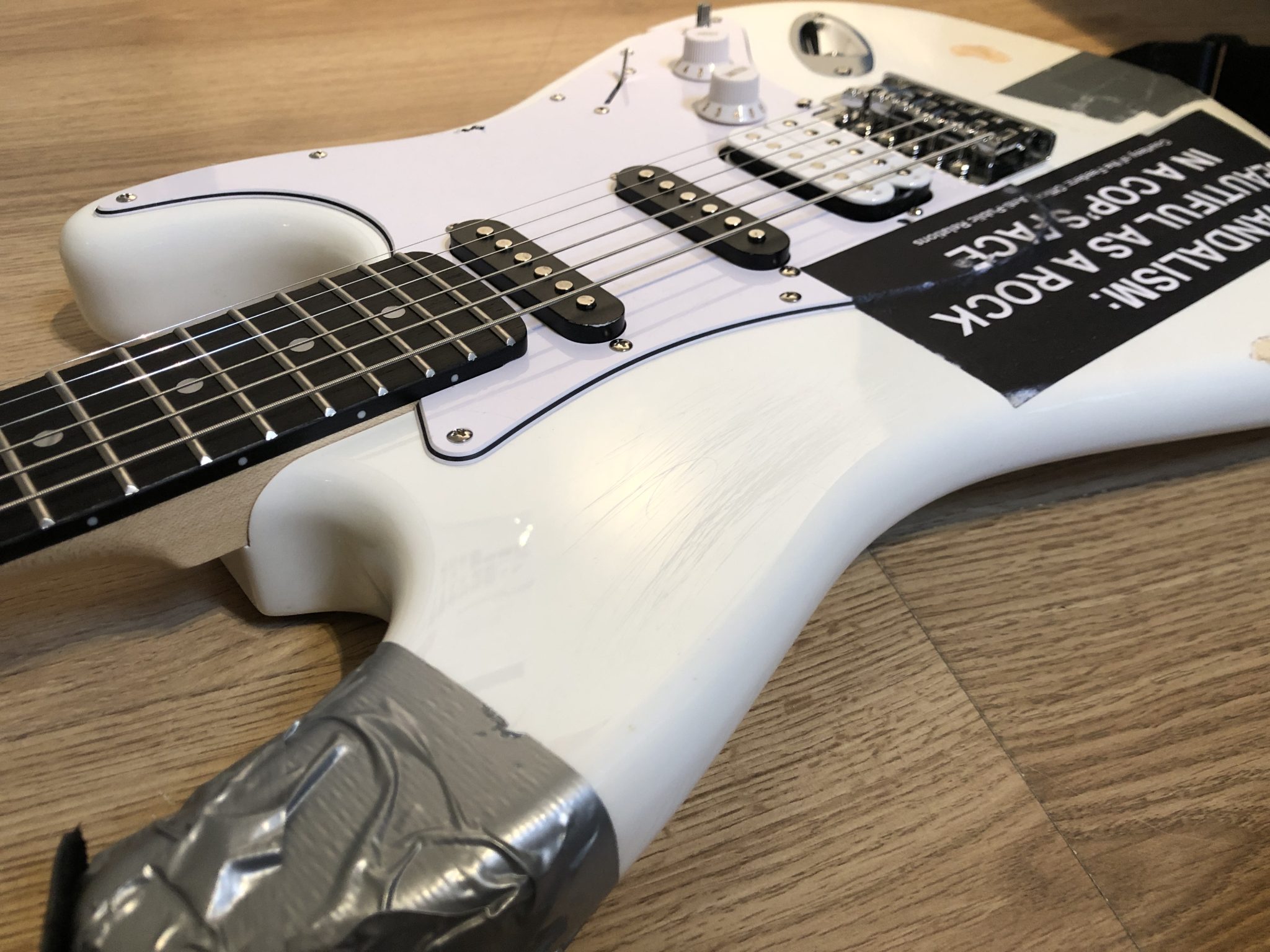 1.6/ The Negative Creep Strat: Kurt Cobain Vandalism Strat's negative ...