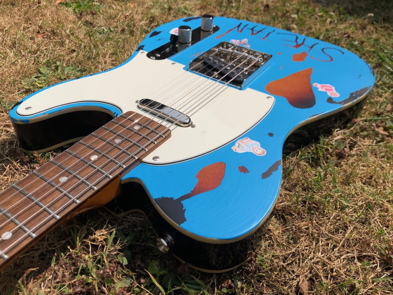 9.4/ Kurt Cobain Artist/Signature Telecaster Sunburst Blue Nirvana ...