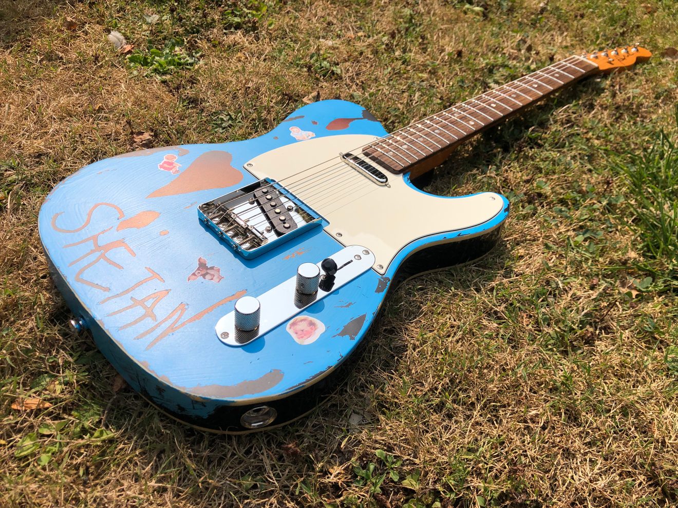 9.4/ Kurt Cobain Artist/Signature Telecaster Sunburst Blue Nirvana ...