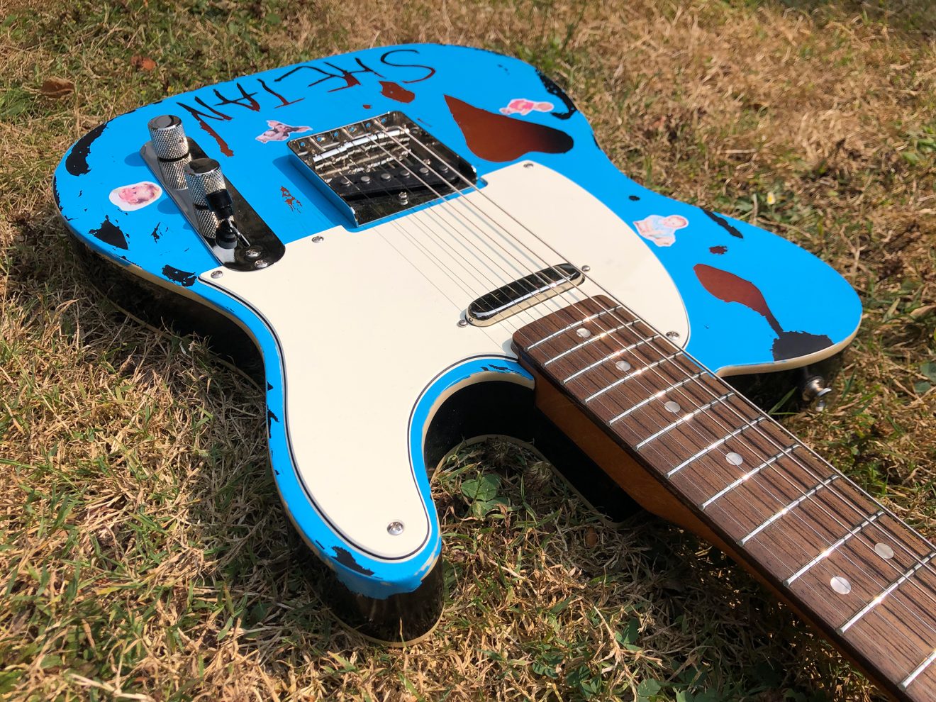 9.4/ Kurt Cobain Artist/Signature Telecaster Sunburst Blue Nirvana ...