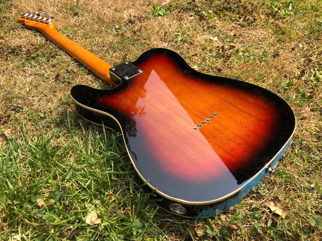 9.4/ Kurt Cobain Artist/Signature Telecaster Sunburst Blue Nirvana ...
