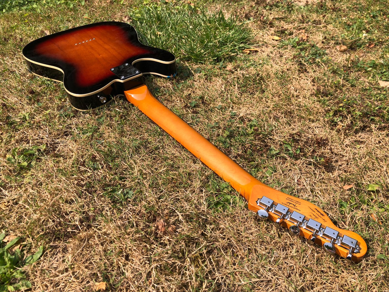 9.4/ Kurt Cobain Artist/Signature Telecaster Sunburst Blue Nirvana ...