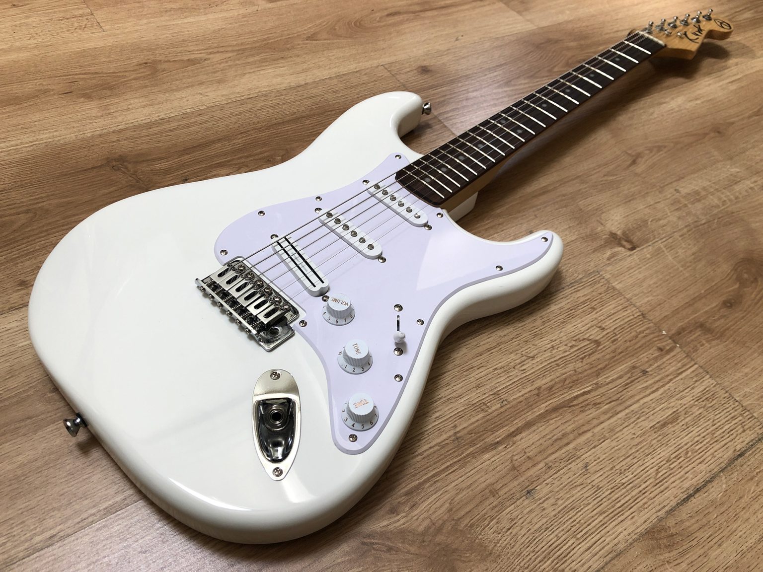 1.4/ Kurt Cobain VMA Strat NIRVANA Live at the 1992 MTV Video Music ...